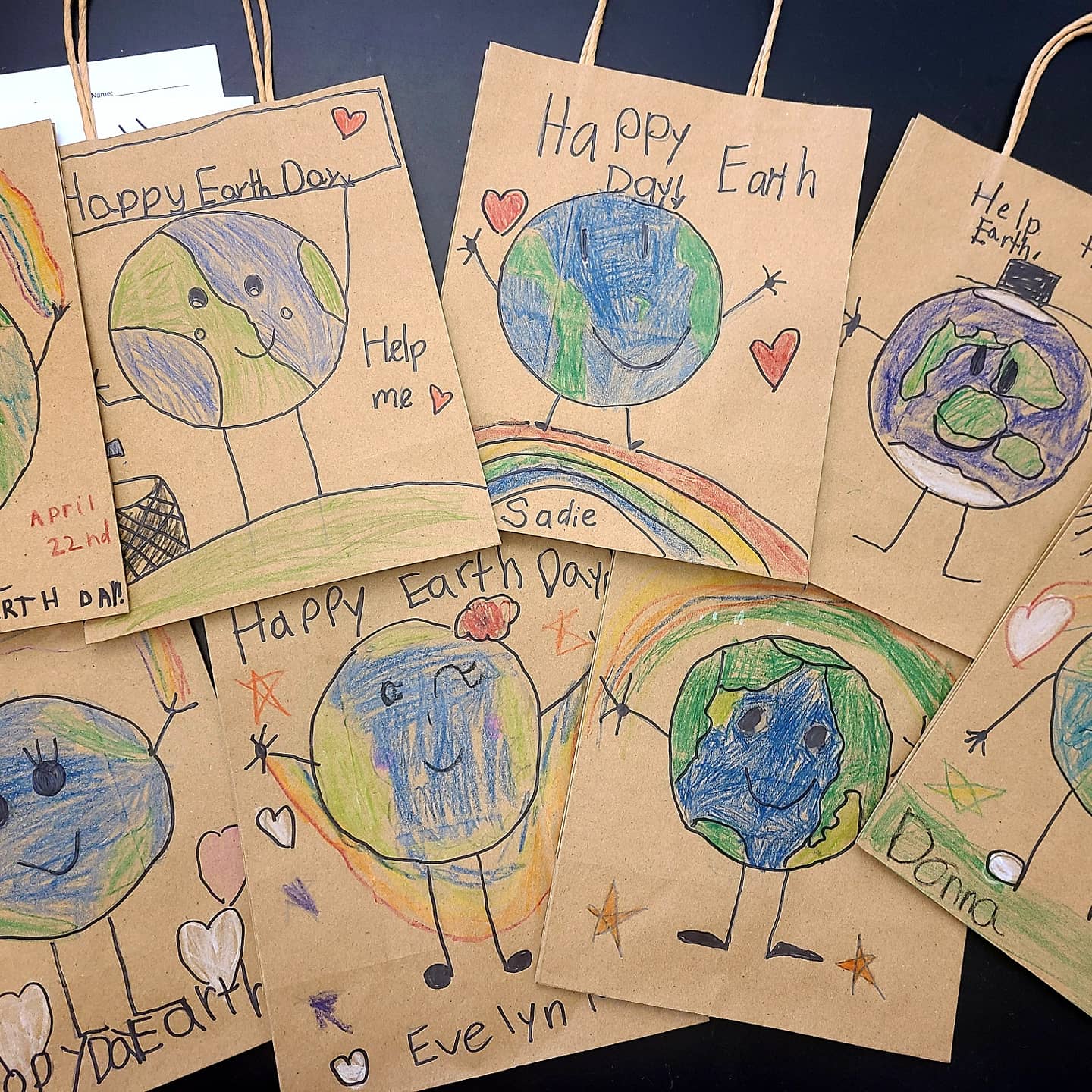 Kids Celebrate Earth Day With Eco-Friendly Bags | The East Hampton Star