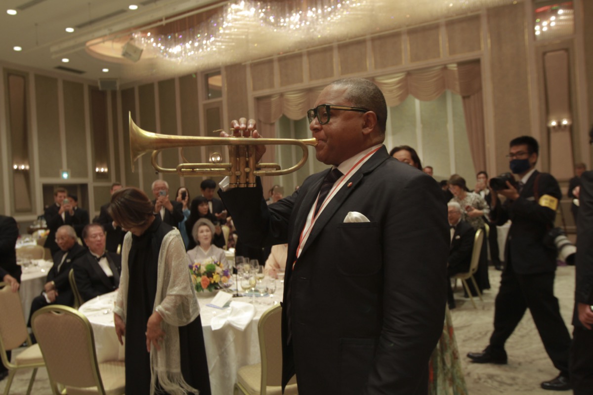 Robert Wilson: Big in Japan | The East Hampton Star