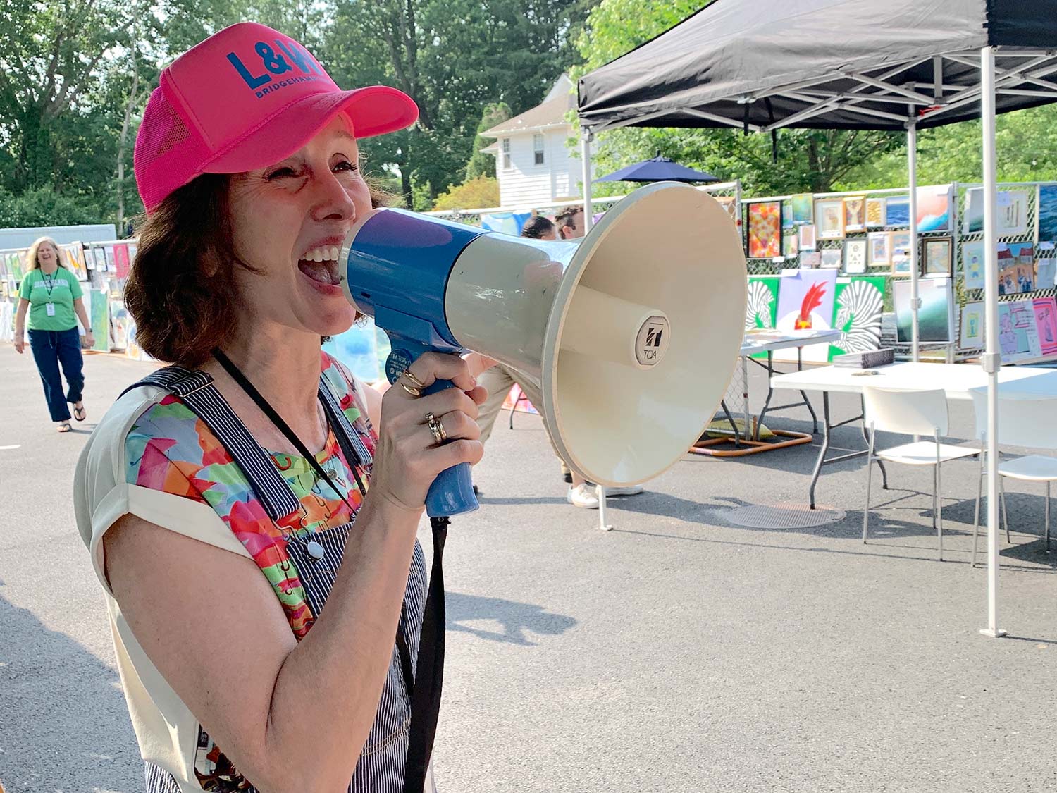 First in Line at Guild Hall’s Clothesline Sale | The East Hampton Star