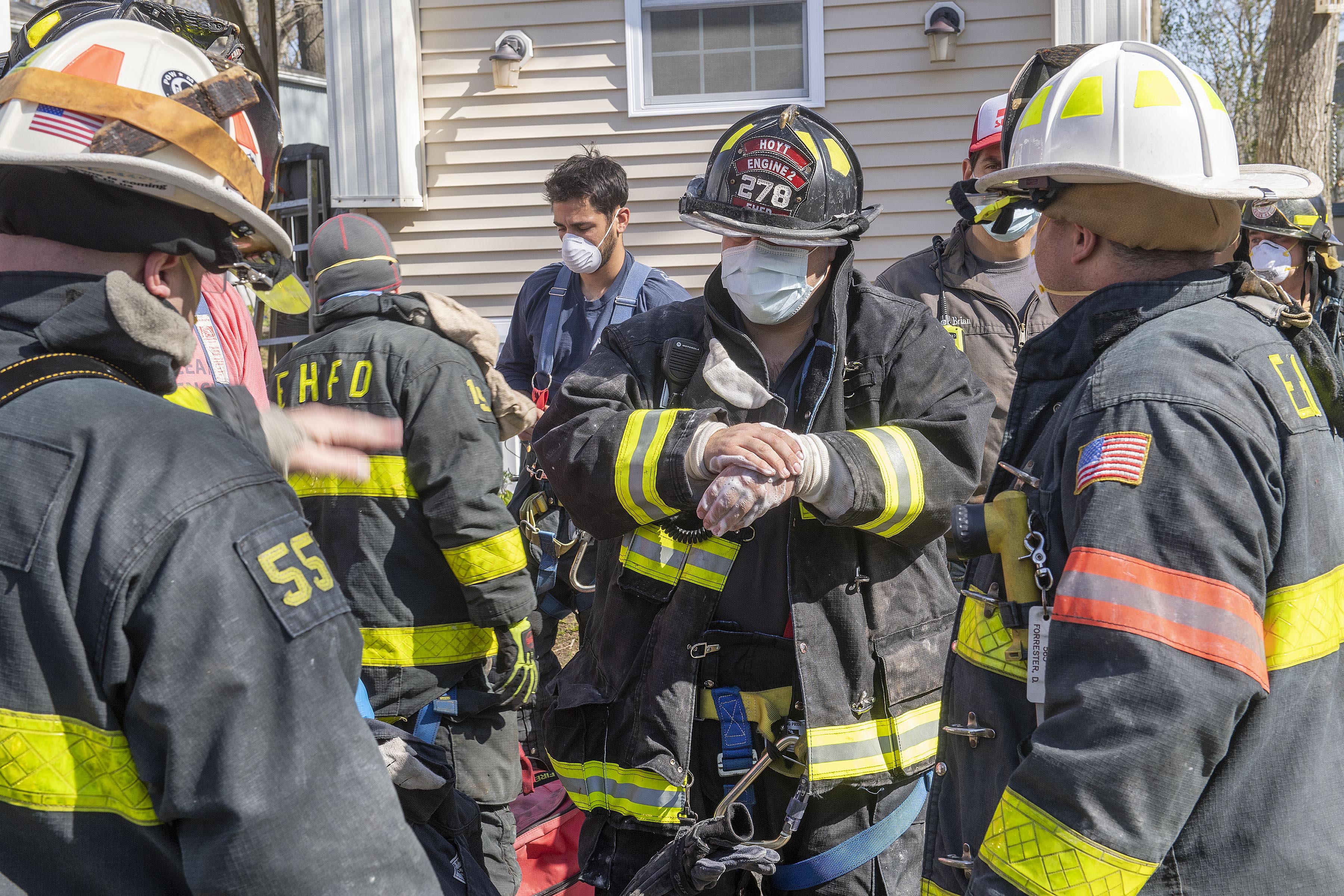 Tree Climber Rescued After Head Injury Leaves Him Semi-Conscious | The ...