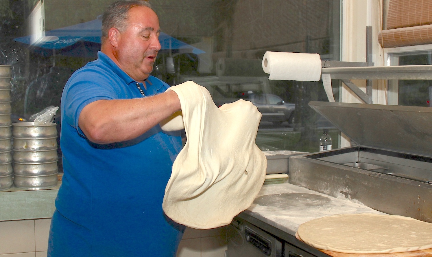 Pizzerias Offer Slices of Life | The East Hampton Star