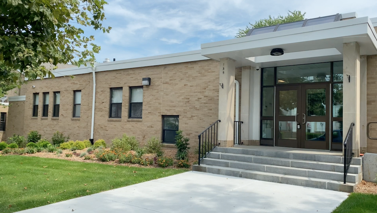 Sag Harbor Learning Center Opens | The East Hampton Star