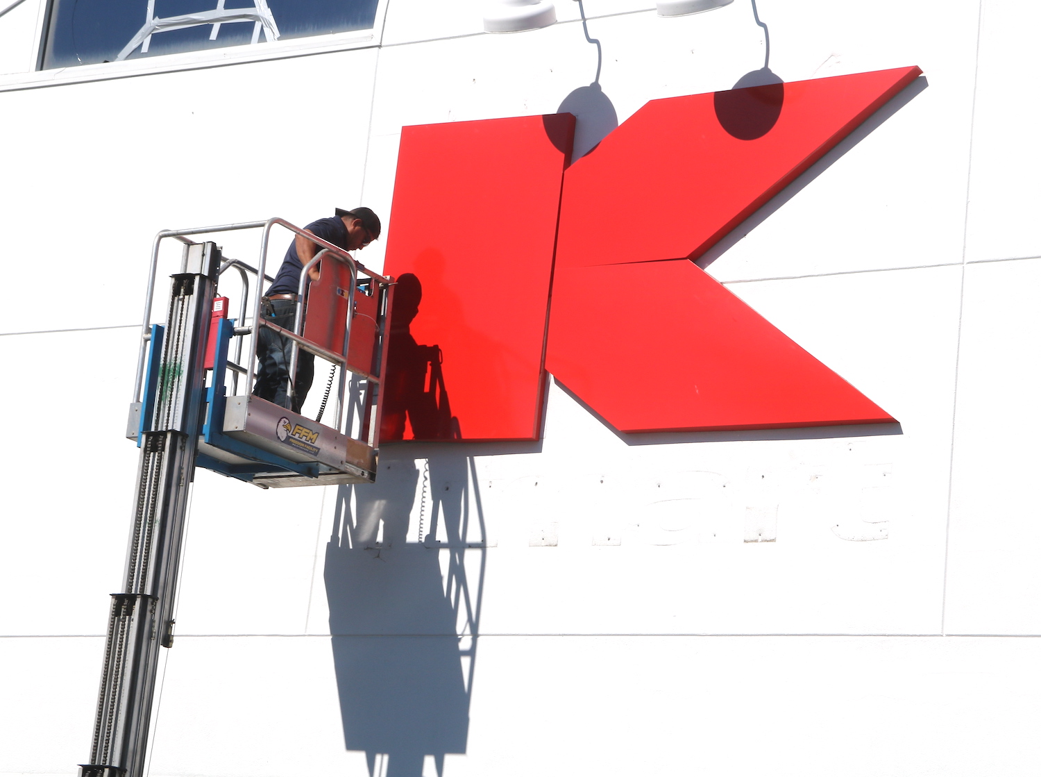 Deals and Memories on Kmart’s Final Day | The East Hampton Star