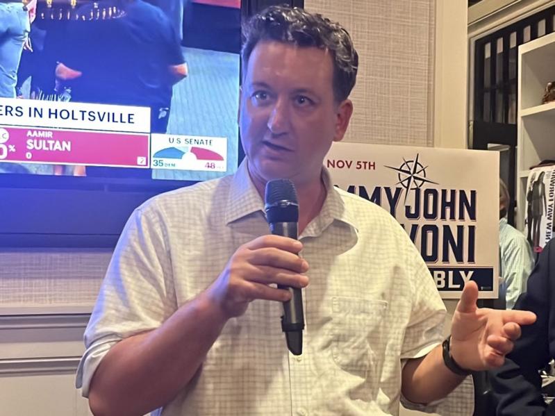 East Hampton Voters Re-Elect Councilman, Approve Proposition | The East ... East Hampton Voters Re-Elect Councilman, Approve Proposition | The East ...
